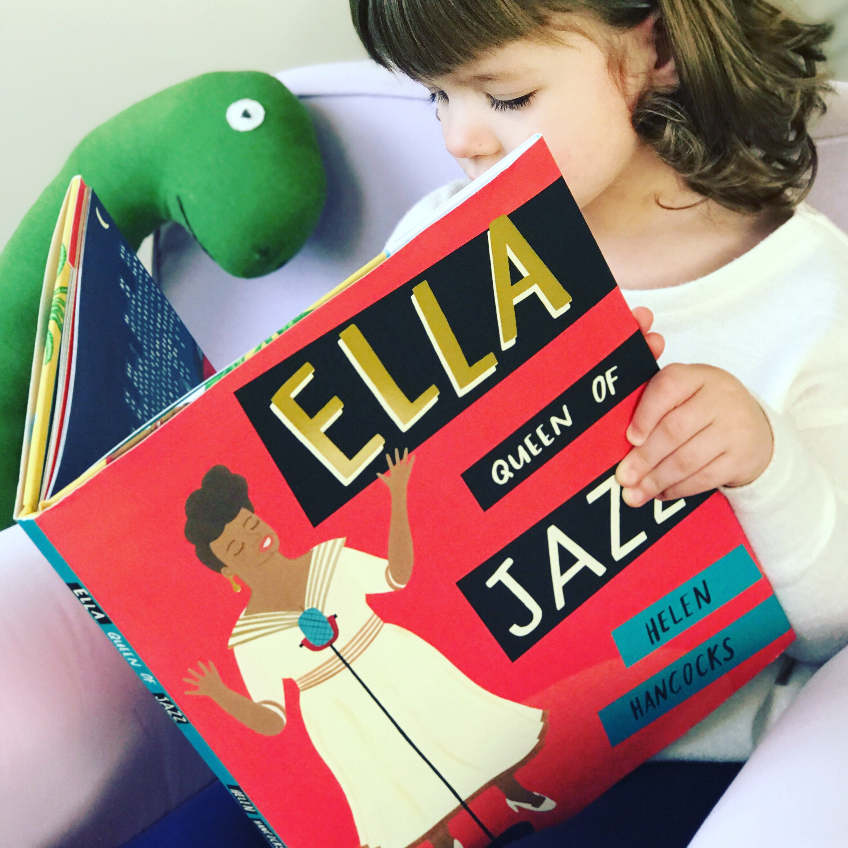Ella, Queen Of Jazz (Helen Hancocks) – The Baby Bookworm